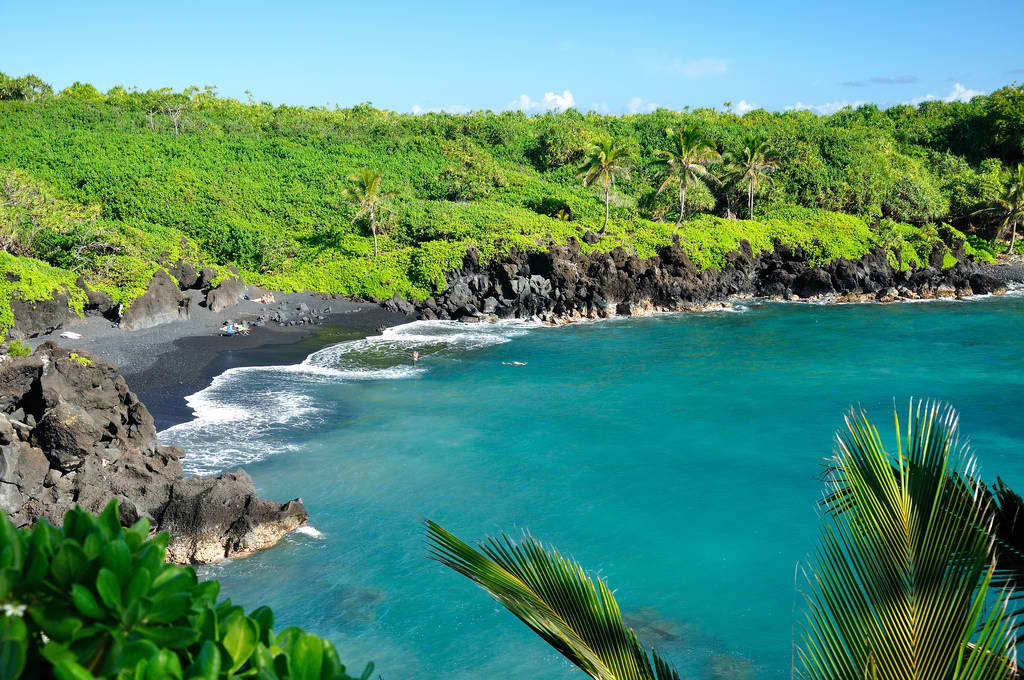 Waianapanapa State Park Black Sand Beach Legendary Cave And